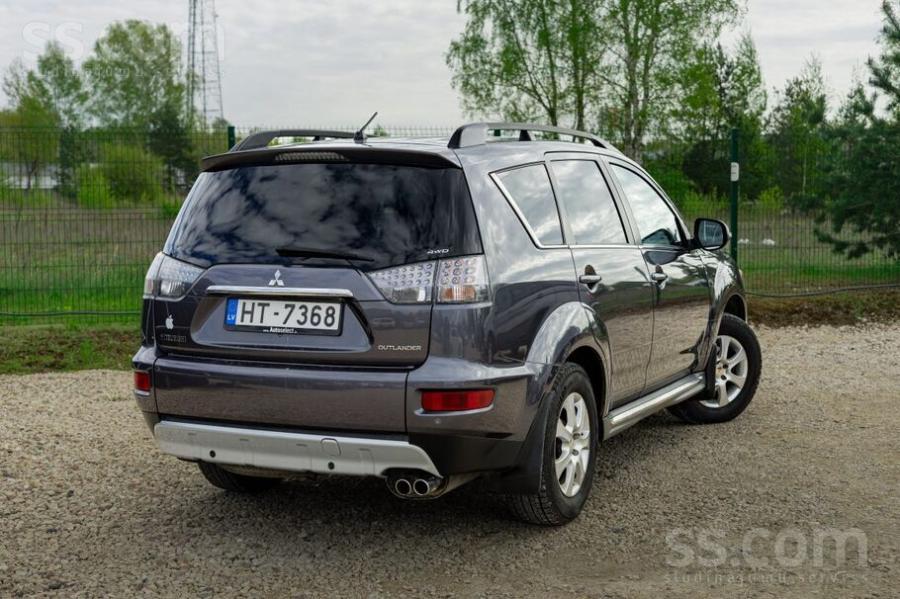 Pelēks Mitsubishi Outlander 2010 Rīga, ar dzinēja tilpumu 2.20 L un nobraukumu 0 tūkst. km par 2100 €, foto 6 vietnē AUTOMOTO.COM.LV