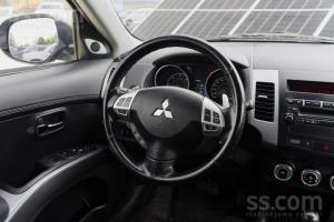 Pelēks Mitsubishi Outlander 2010 Rīga, ar dzinēja tilpumu 2.20 L un nobraukumu 0 tūkst. km par 2100 €, foto 12 vietnē AUTOMOTO.COM.LV