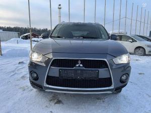 Pelēks Mitsubishi Outlander 2010 Viļņa, ar dzinēja tilpumu 2.18 L un nobraukumu 222 tūkst. km par 4400 €, foto 2 vietnē AUTOMOTO.COM.LV