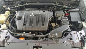 Pelēks Mitsubishi Outlander 2010 Ogre, ar dzinēja tilpumu 2.20 L un nobraukumu 213 tūkst. km par 5750 €, foto 28 vietnē AUTOMOTO.COM.LV