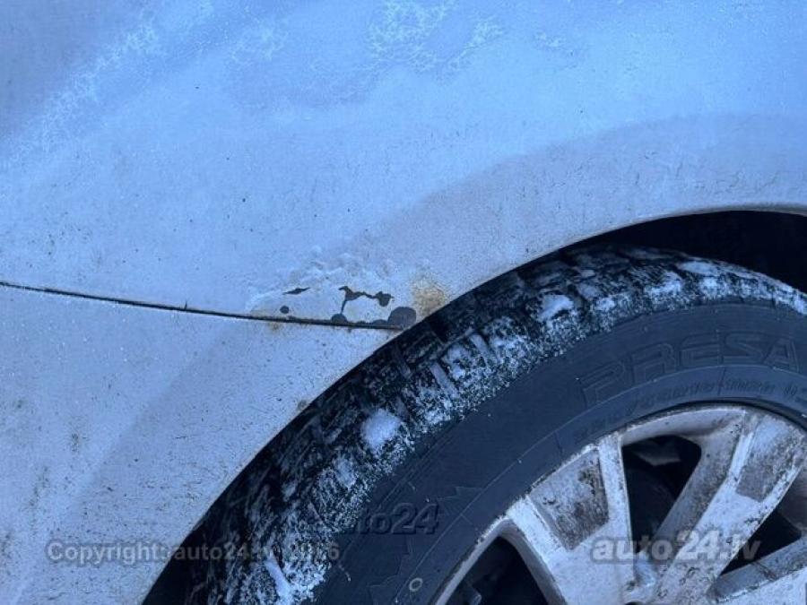 Серый Мицубиси Аутлендер 2010 в Йыхви, объемом двигателя 2.20 л и пробегом 335 тыс. км за 3900 €, фото 26 на AUTOMOTO.COM.LV