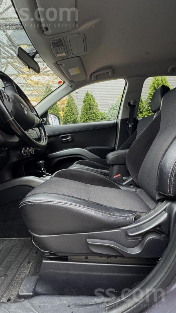 Pelēks Mitsubishi Outlander 2010 Rīga, ar dzinēja tilpumu 2.30 L un nobraukumu 238 tūkst. km par 3400 €, foto 9 vietnē AUTOMOTO.COM.LV