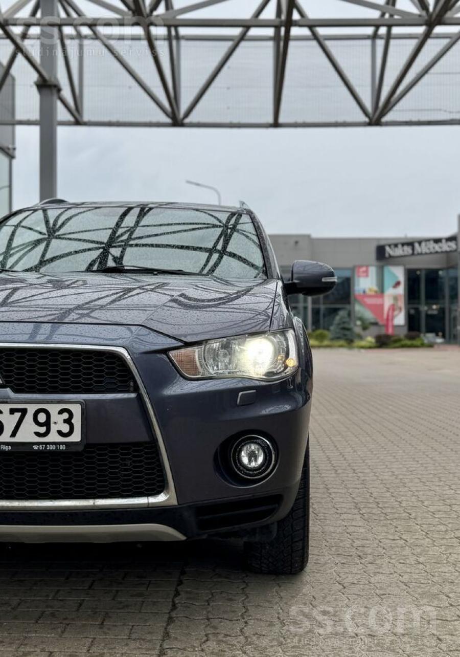 Grey Mitsubishi Outlander 2010 in Riga, with an engine capacity of 2.30 L and mileage of 238 thousand km for 3400 €, photo 24 on AUTOMOTO.COM.LV