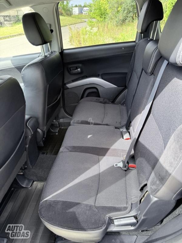 Grey Mitsubishi Outlander 2010 in Kaunas, with an engine capacity of 2.20 L and mileage of 274 thousand km for 3900 €, photo 8 on AUTOMOTO.COM.LV