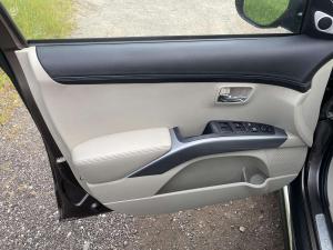Grey Mitsubishi Outlander 2010 in Ukmerge, with an engine capacity of 1.97 L and mileage of 234 thousand km for 3200 €, photo 12 on AUTOMOTO.COM.LV