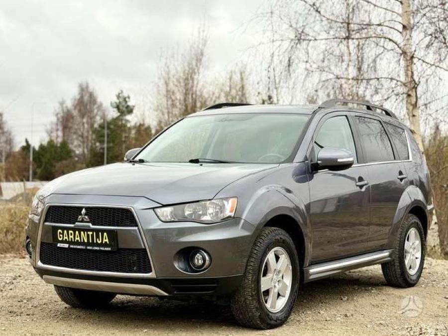 Grey Mitsubishi Outlander 2011 in Siauliai, with an engine capacity of 2.27 L and mileage of 201 thousand km for 7450 €, photo 17 on AUTOMOTO.COM.LV