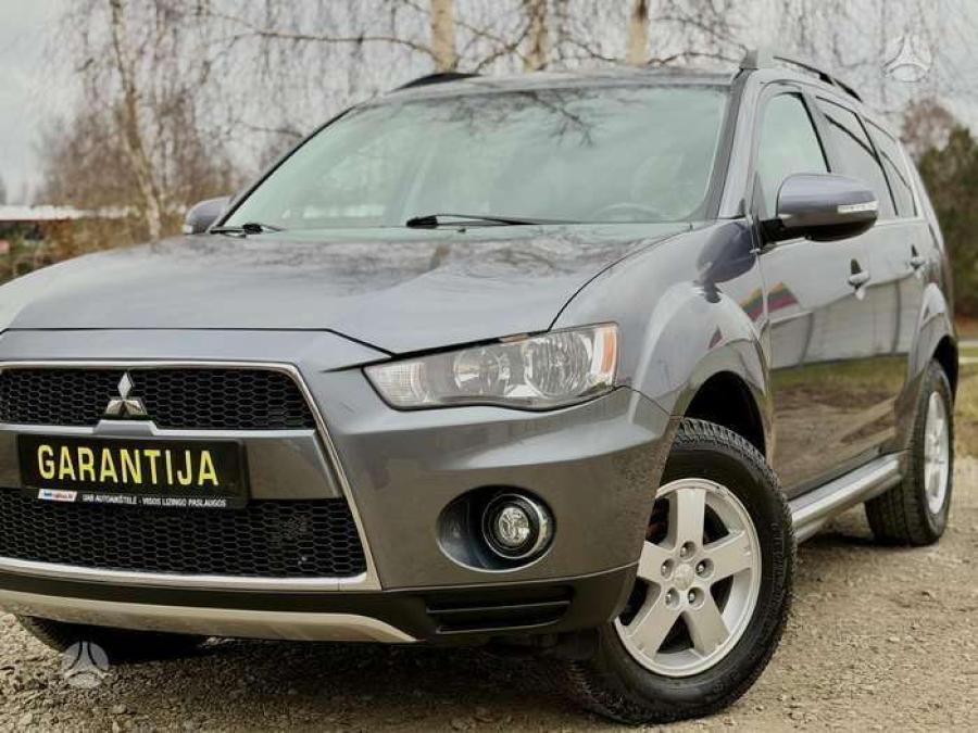 Grey Mitsubishi Outlander 2011 in Siauliai, with an engine capacity of 2.27 L and mileage of 201 thousand km for 7450 €, photo 16 on AUTOMOTO.COM.LV