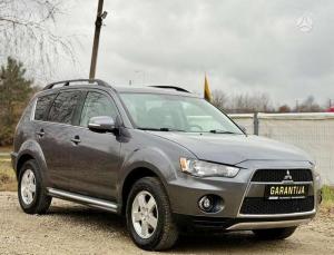 Grey Mitsubishi Outlander 2011 in Siauliai, with an engine capacity of 2.27 L and mileage of 201 thousand km for 7450 €, photo 18 on AUTOMOTO.COM.LV