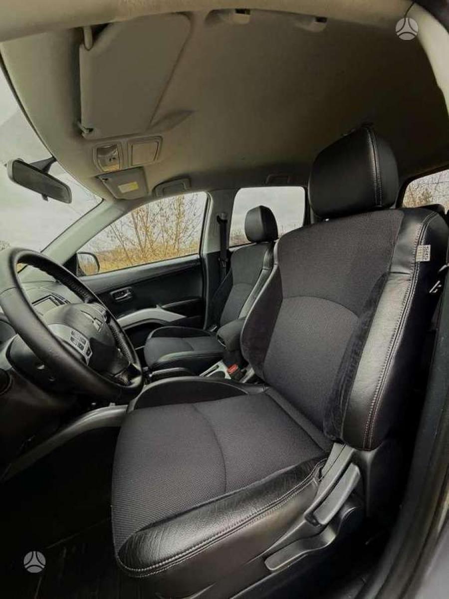 Pelēks Mitsubishi Outlander 2011 Šauļi, ar dzinēja tilpumu 2.27 L un nobraukumu 201 tūkst. km par 7450 €, foto 23 vietnē AUTOMOTO.COM.LV