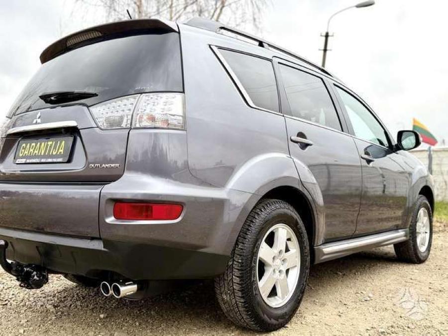 Pelēks Mitsubishi Outlander 2011 Šauļi, ar dzinēja tilpumu 2.27 L un nobraukumu 201 tūkst. km par 7450 €, foto 8 vietnē AUTOMOTO.COM.LV