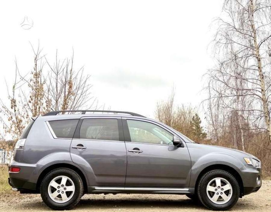 Pelēks Mitsubishi Outlander 2011 Šauļi, ar dzinēja tilpumu 2.27 L un nobraukumu 201 tūkst. km par 7450 €, foto 14 vietnē AUTOMOTO.COM.LV