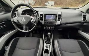 Pelēks Mitsubishi Outlander 2011 Šauļi, ar dzinēja tilpumu 2.27 L un nobraukumu 201 tūkst. km par 7450 €, foto 22 vietnē AUTOMOTO.COM.LV