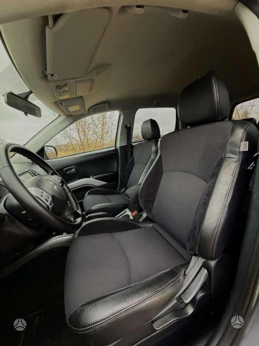 Pelēks Mitsubishi Outlander 2011 Šauļi, ar dzinēja tilpumu 2.27 L un nobraukumu 201 tūkst. km par 7450 €, foto 23 vietnē AUTOMOTO.COM.LV