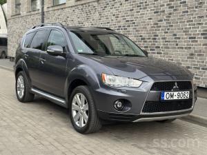 Grey Mitsubishi Outlander 2011 in Tukums, with an engine capacity of 2.20 L and mileage of 187 thousand km for 6990 €, photo  on AUTOMOTO.COM.LV