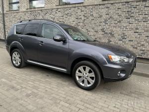 Pelēks Mitsubishi Outlander 2011 Tukums, ar dzinēja tilpumu 2.20 L un nobraukumu 187 tūkst. km par 6990 €, foto 3 vietnē AUTOMOTO.COM.LV