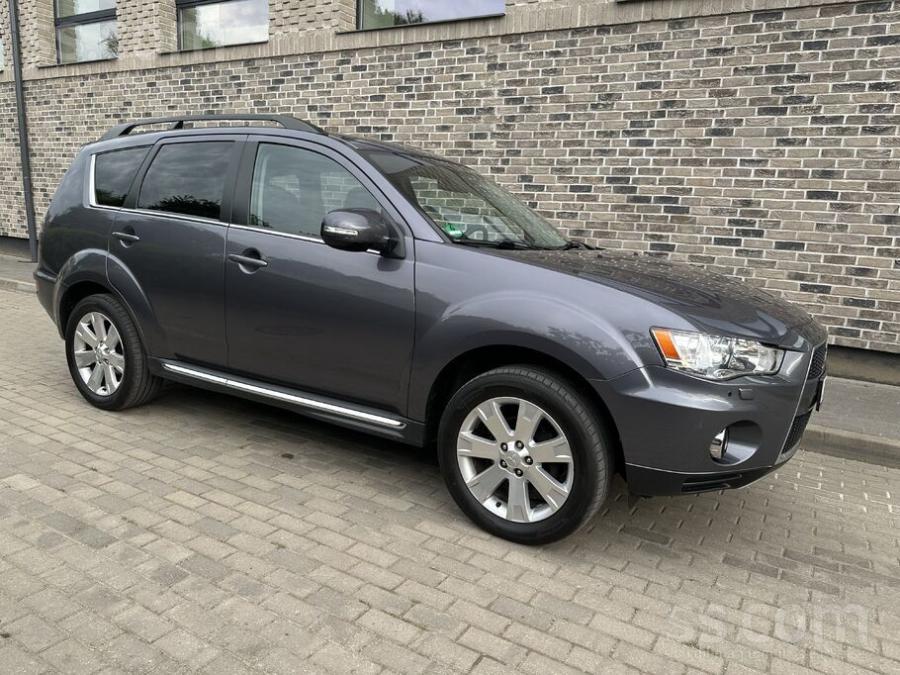 Pelēks Mitsubishi Outlander 2011 Tukums, ar dzinēja tilpumu 2.20 L un nobraukumu 187 tūkst. km par 6990 €, foto 3 vietnē AUTOMOTO.COM.LV