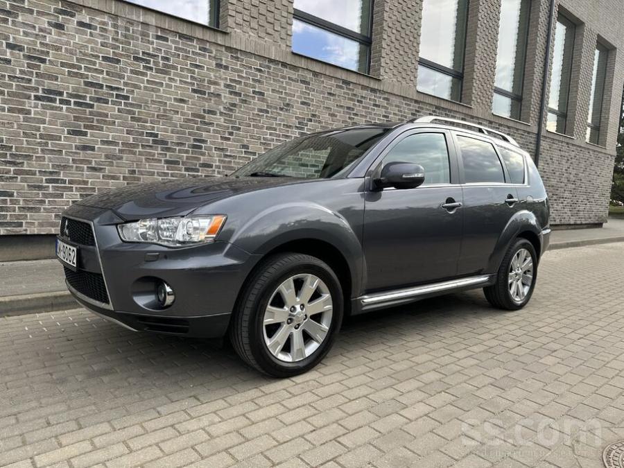 Pelēks Mitsubishi Outlander 2011 Tukums, ar dzinēja tilpumu 2.20 L un nobraukumu 187 tūkst. km par 6990 €, foto 7 vietnē AUTOMOTO.COM.LV