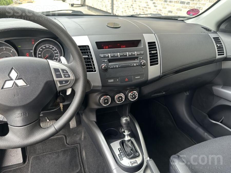 Pelēks Mitsubishi Outlander 2011 Tukums, ar dzinēja tilpumu 2.20 L un nobraukumu 187 tūkst. km par 6990 €, foto 24 vietnē AUTOMOTO.COM.LV