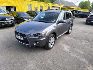 Pelēks Mitsubishi Outlander 2011 Šauļi, ar dzinēja tilpumu 2.27 L un nobraukumu 309 tūkst. km par 4950 €, foto 5 vietnē AUTOMOTO.COM.LV