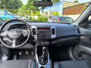 Pelēks Mitsubishi Outlander 2011 Šauļi, ar dzinēja tilpumu 2.27 L un nobraukumu 309 tūkst. km par 4950 €, foto 11 vietnē AUTOMOTO.COM.LV