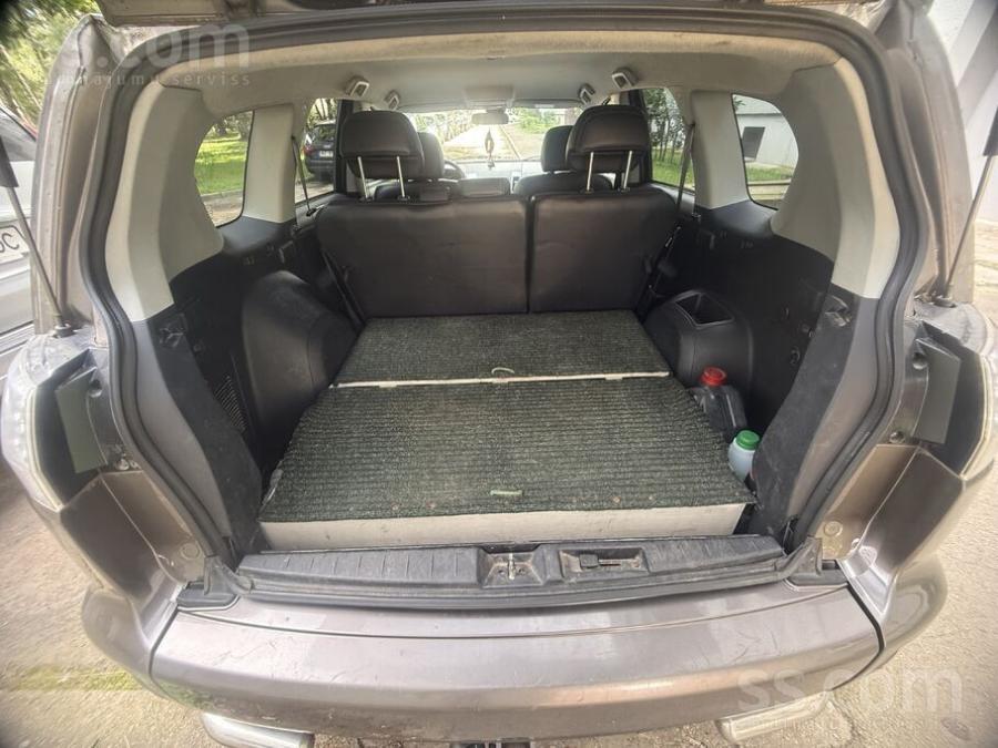 Pelēks Mitsubishi Outlander 2011 Rīga, ar dzinēja tilpumu 2.40 L un nobraukumu 205 tūkst. km par 5250 €, foto 7 vietnē AUTOMOTO.COM.LV