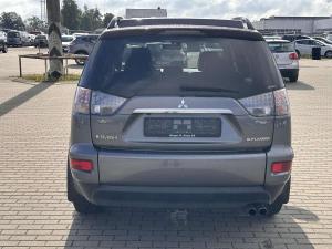 Grey Mitsubishi Outlander 2011 in Marijampole, with an engine capacity of 2.27 L and mileage of 220 thousand km for 3850 €, photo 7 on AUTOMOTO.COM.LV