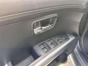 Grey Mitsubishi Outlander 2011 in Marijampole, with an engine capacity of 2.27 L and mileage of 220 thousand km for 3850 €, photo 11 on AUTOMOTO.COM.LV