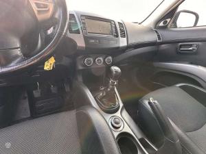 Grey Mitsubishi Outlander 2011 in Marijampole, with an engine capacity of 2.27 L and mileage of 220 thousand km for 3850 €, photo 14 on AUTOMOTO.COM.LV