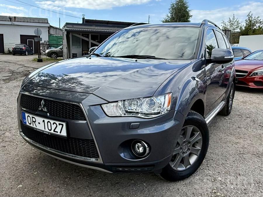 Grey Mitsubishi Outlander 2011 in Riga, with an engine capacity of 2.20 L and mileage of 0 thousand km for 5490 €, photo 1 on AUTOMOTO.COM.LV