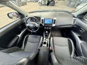 Grey Mitsubishi Outlander 2011 in Riga, with an engine capacity of 2.20 L and mileage of 0 thousand km for 5490 €, photo 21 on AUTOMOTO.COM.LV