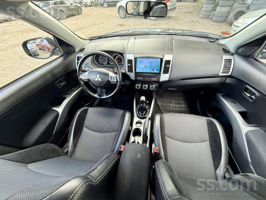 Grey Mitsubishi Outlander 2011 in Riga, with an engine capacity of 2.20 L and mileage of 0 thousand km for 5490 €, photo 21 on AUTOMOTO.COM.LV