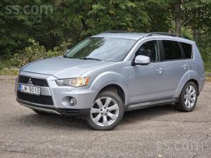 Grey Mitsubishi Outlander 2011 in Riga, with an engine capacity of 2.20 L and mileage of 330 thousand km for 4200 €, photo  on AUTOMOTO.COM.LV