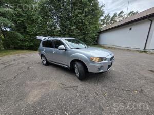 Grey Mitsubishi Outlander 2011 in Riga, with an engine capacity of 2.20 L and mileage of 330 thousand km for 4200 €, photo 7 on AUTOMOTO.COM.LV