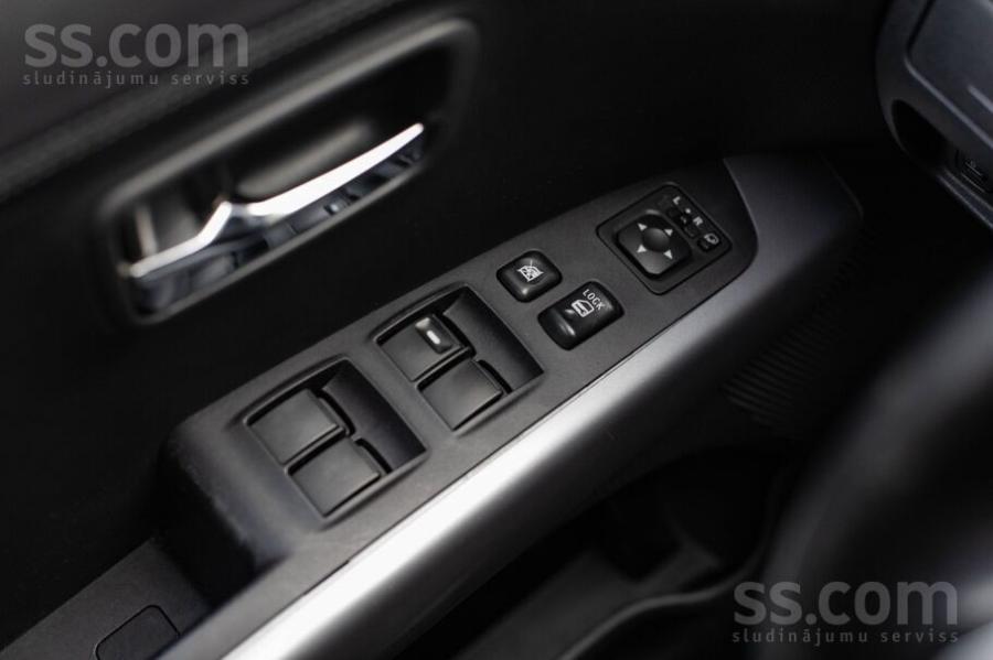 Pelēks Mitsubishi Outlander 2011 Rīga, ar dzinēja tilpumu 2.20 L un nobraukumu 280 tūkst. km par 4990 €, foto 14 vietnē AUTOMOTO.COM.LV