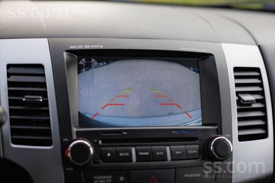 Pelēks Mitsubishi Outlander 2011 Rīga, ar dzinēja tilpumu 2.20 L un nobraukumu 280 tūkst. km par 4990 €, foto 20 vietnē AUTOMOTO.COM.LV