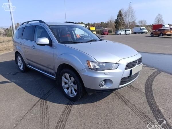 Grey Mitsubishi Outlander 2012 in Avizieniai, with an engine capacity of 2.40 L and mileage of 170 thousand km for 3900 €, photo 6 on AUTOMOTO.COM.LV