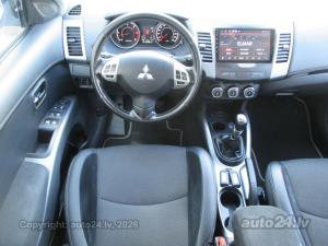 Pelēks Mitsubishi Outlander 2012 Tartu, ar dzinēja tilpumu 2.20 L un nobraukumu 218 tūkst. km par 6300 €, foto 5 vietnē AUTOMOTO.COM.LV