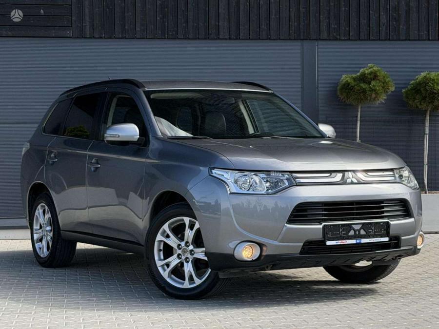 Grey Mitsubishi Outlander 2012 in Siauliai, with an engine capacity of 2.30 L and mileage of 161 thousand km for 6790 €, photo 1 on AUTOMOTO.COM.LV