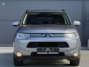 Grey Mitsubishi Outlander 2012 in Siauliai, with an engine capacity of 2.30 L and mileage of 161 thousand km for 6790 €, photo 3 on AUTOMOTO.COM.LV