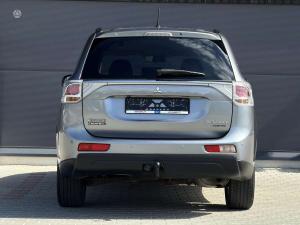 Grey Mitsubishi Outlander 2012 in Siauliai, with an engine capacity of 2.30 L and mileage of 161 thousand km for 6790 €, photo 7 on AUTOMOTO.COM.LV