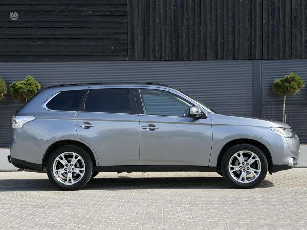 Grey Mitsubishi Outlander 2012 in Siauliai, with an engine capacity of 2.30 L and mileage of 161 thousand km for 6790 €, photo 8 on AUTOMOTO.COM.LV