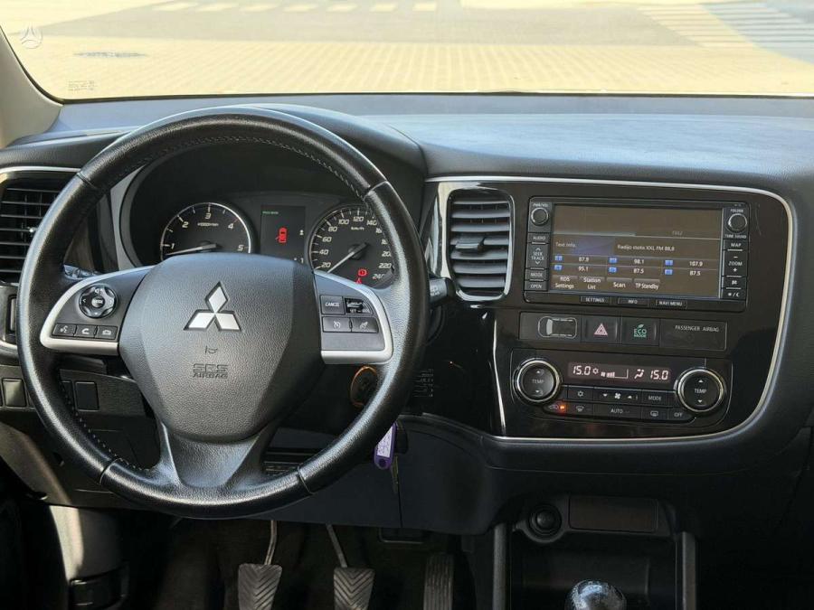 Grey Mitsubishi Outlander 2012 in Siauliai, with an engine capacity of 2.30 L and mileage of 161 thousand km for 6790 €, photo 16 on AUTOMOTO.COM.LV