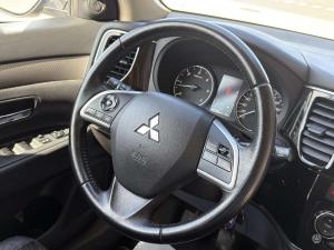 Grey Mitsubishi Outlander 2012 in Siauliai, with an engine capacity of 2.30 L and mileage of 161 thousand km for 6790 €, photo 22 on AUTOMOTO.COM.LV