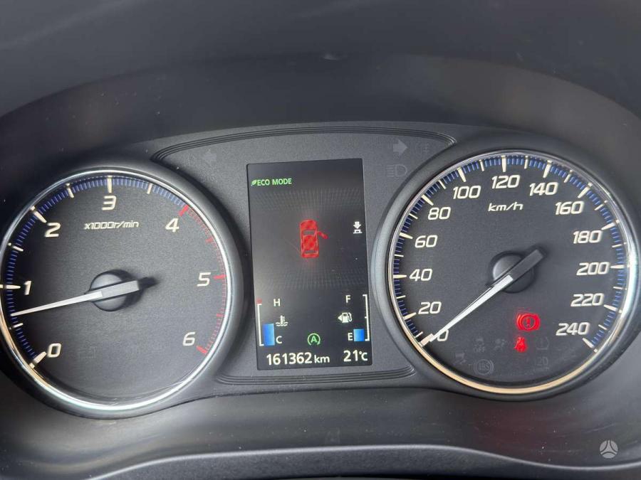 Grey Mitsubishi Outlander 2012 in Siauliai, with an engine capacity of 2.30 L and mileage of 161 thousand km for 6790 €, photo 23 on AUTOMOTO.COM.LV