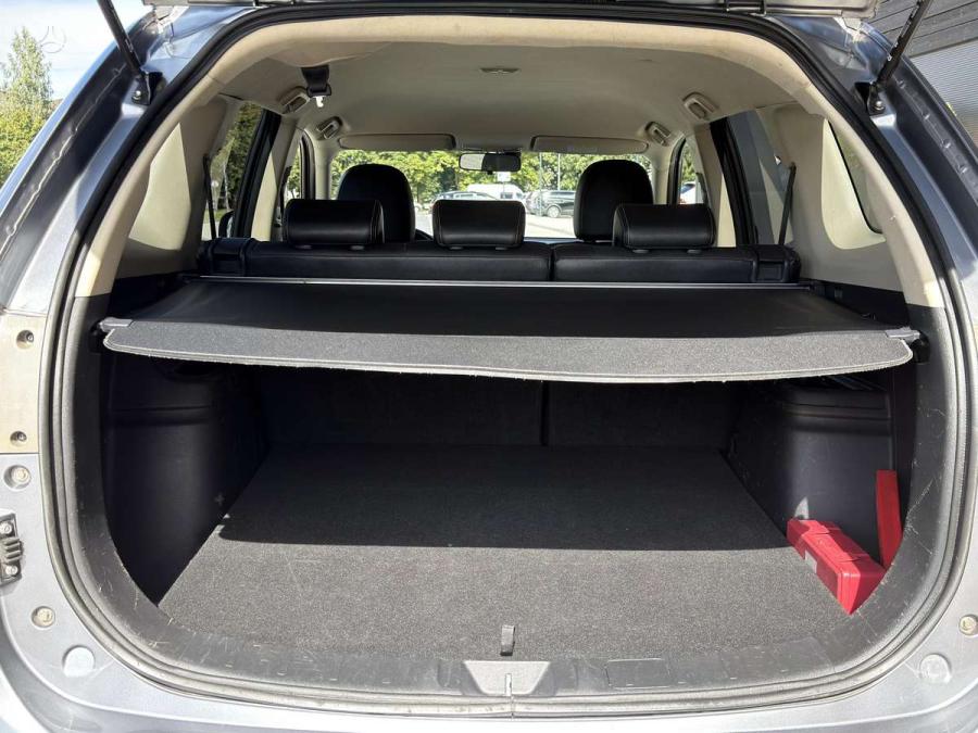 Grey Mitsubishi Outlander 2012 in Siauliai, with an engine capacity of 2.30 L and mileage of 161 thousand km for 6790 €, photo 24 on AUTOMOTO.COM.LV