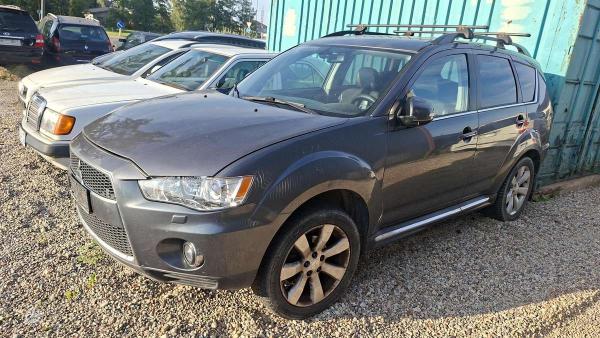 Pelēks Mitsubishi Outlander 2012 Kauņa, ar dzinēja tilpumu 2.27 L un nobraukumu 200 tūkst. km par 3100 €, foto 1 vietnē AUTOMOTO.COM.LV