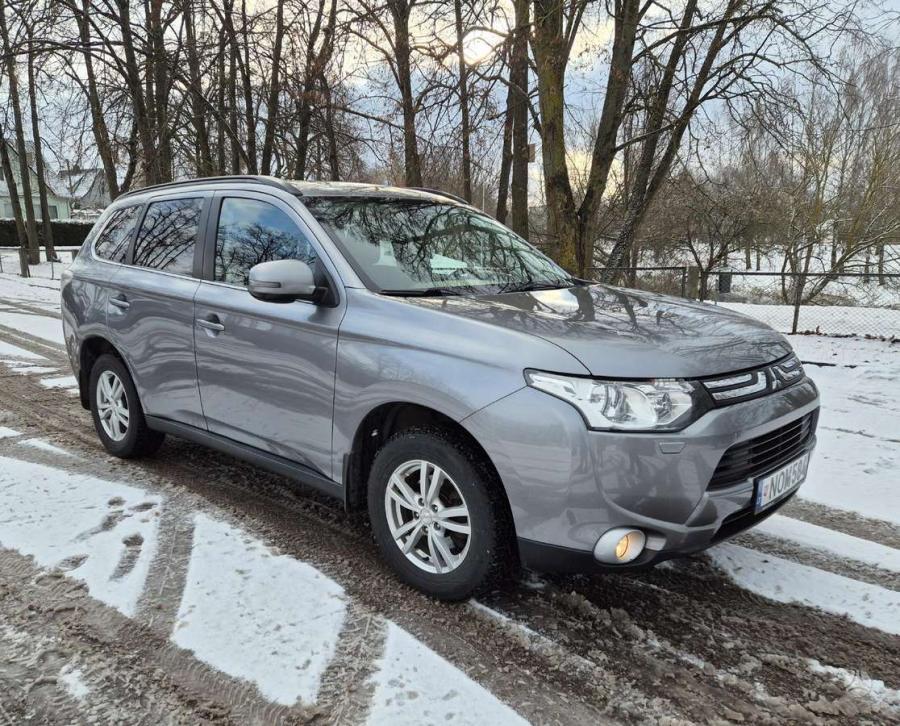 Серый Мицубиси Аутлендер 2013 в Мариямполе, объемом двигателя 2.27 л и пробегом 216 тыс. км за 6200 €, фото 1 на AUTOMOTO.COM.LV