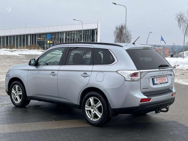 Grey Mitsubishi Outlander 2013 in Jonava, with an engine capacity of 2.30 L and mileage of 310 thousand km for 6400 €, photo 8 on AUTOMOTO.COM.LV