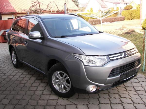 Grey Mitsubishi Outlander 2013 in Marijampole, with an engine capacity of 2.30 L and mileage of 199 thousand km for 6850 €, photo 3 on AUTOMOTO.COM.LV