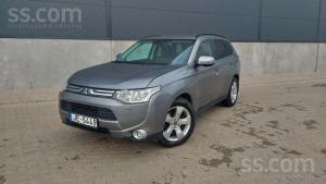 Pelēks Mitsubishi Outlander 2013 Rīga, ar dzinēja tilpumu 2.00 L un nobraukumu 290 tūkst. km par 5590 €, foto 19 vietnē AUTOMOTO.COM.LV